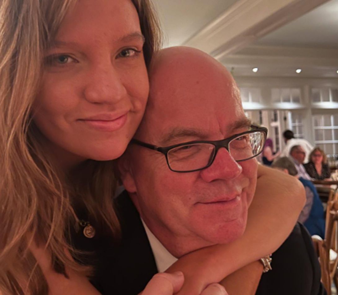 Hija del congresista Jim McGovern muere repentinamente a los 23 años