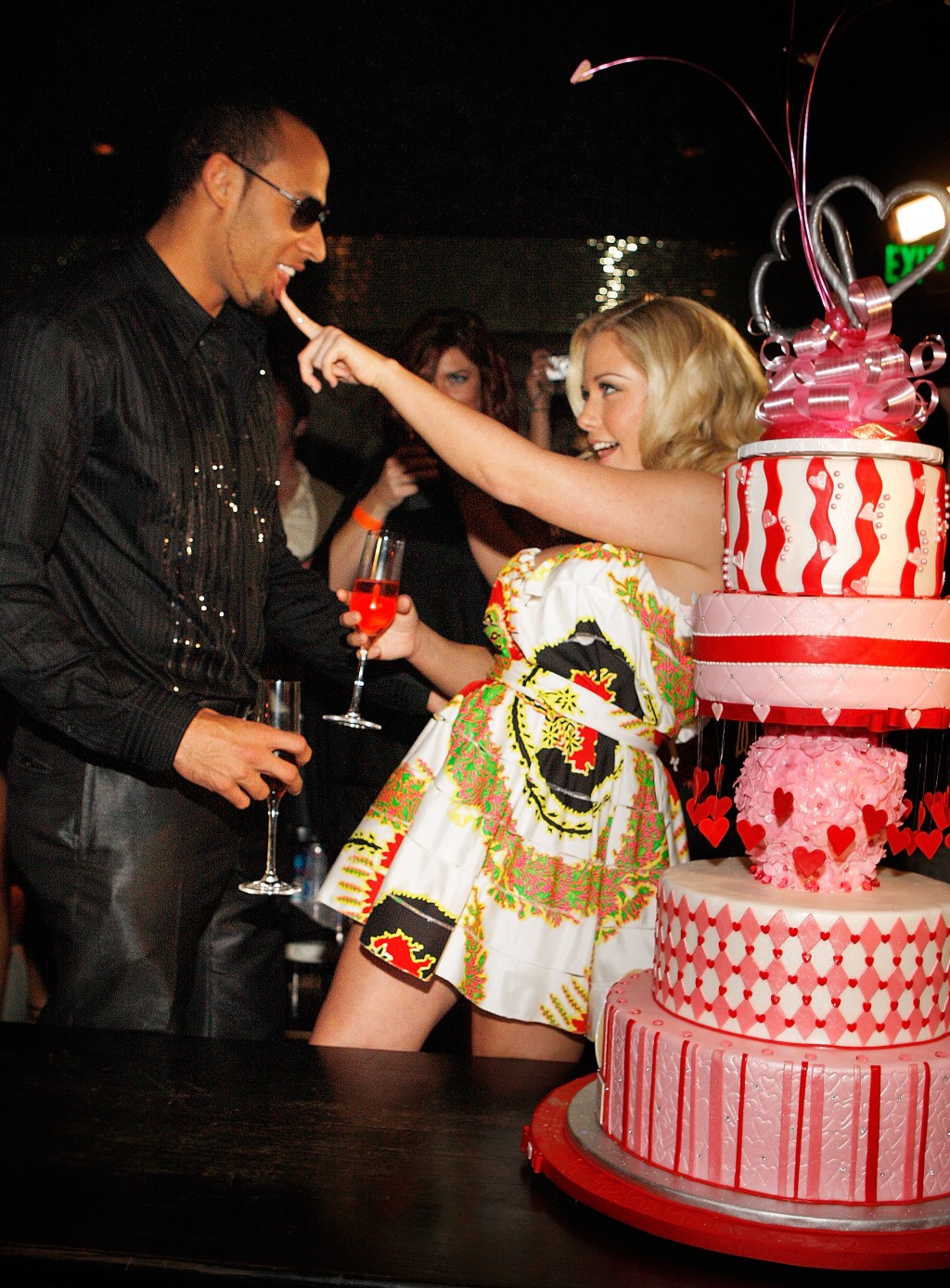 Kendra Wilkinson claps back at claim she’s ‘still holding onto’ ex Hank ...