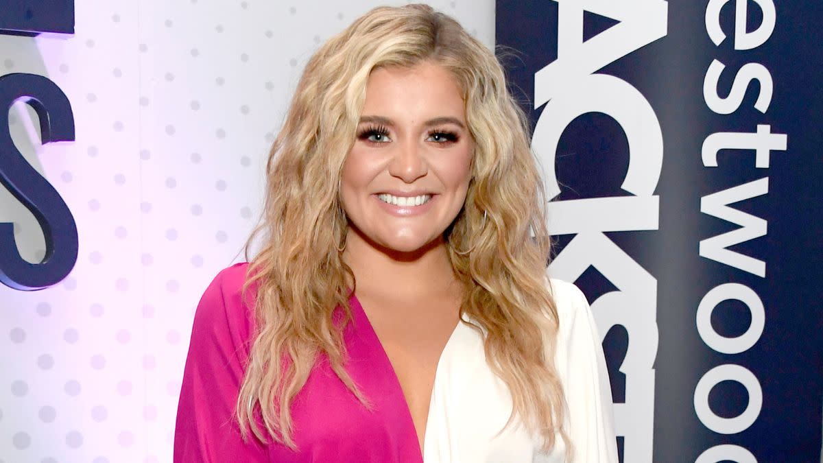 Country Music Star Lauren Alaina, 30, Shares Sad Post Amid Pregnancy
