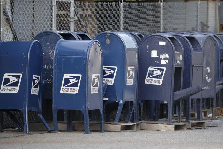 USPS board names FedEx director David Steiner as 76th postmaster general