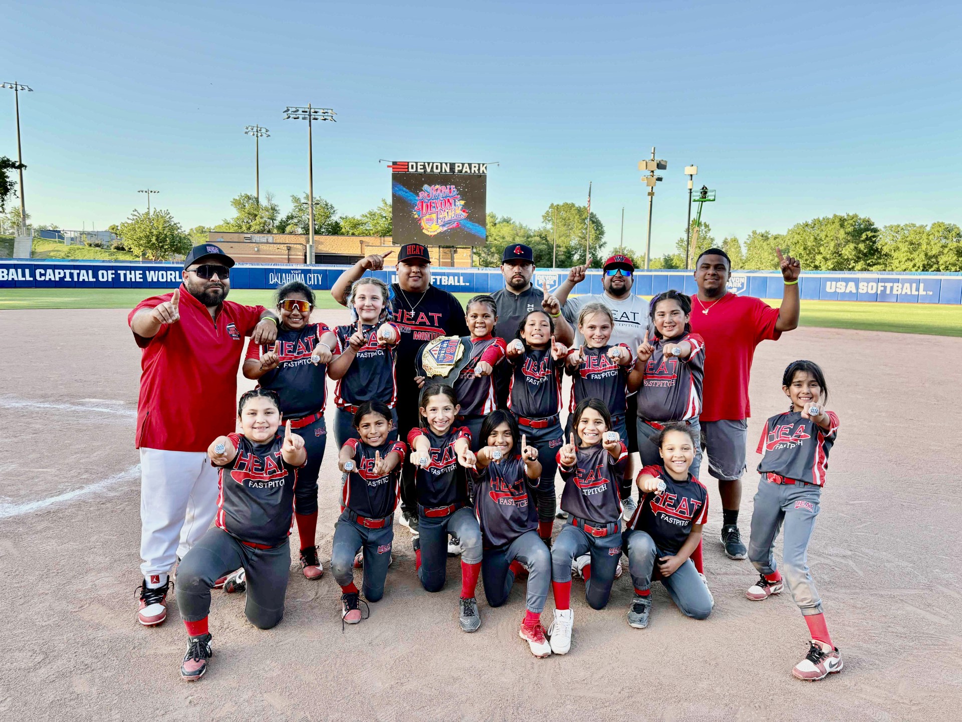Waco Heat softball returns home with tournament win