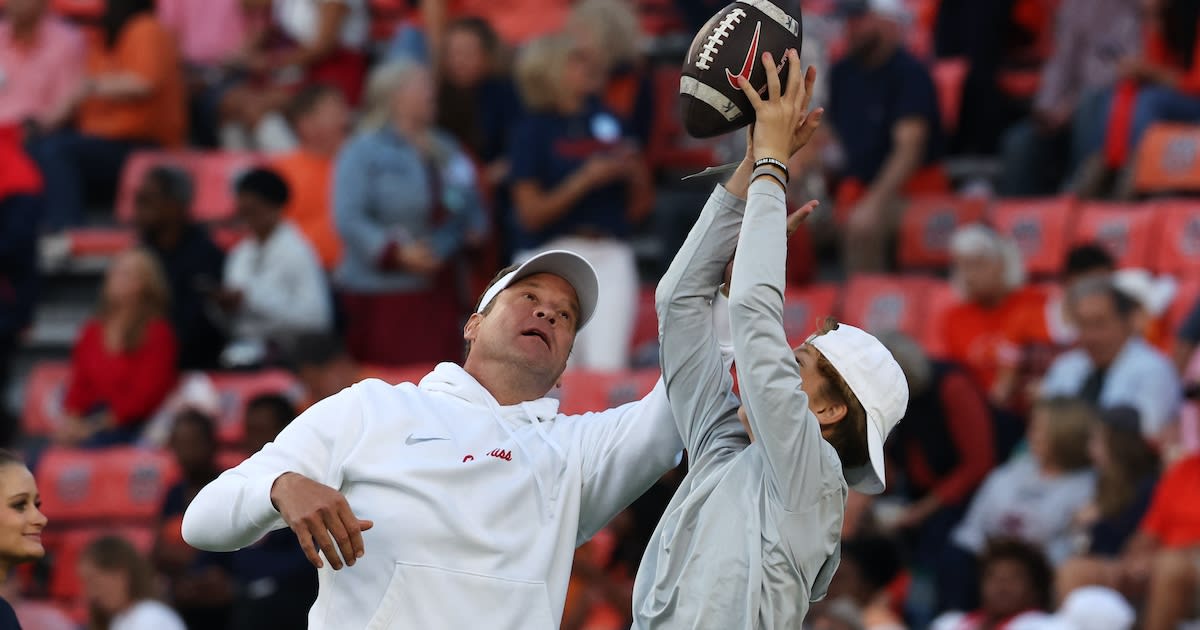 2028 QB Knox Kiffin, son of Ole Miss HC Lane Kiffin, set to officially ...