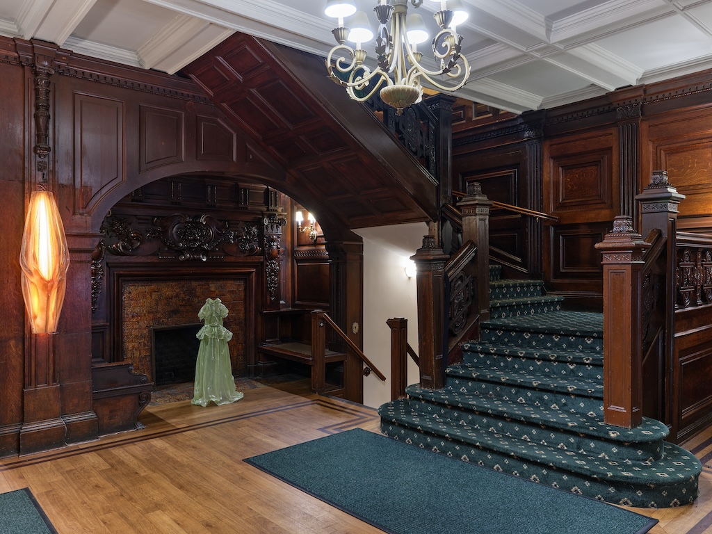 Two Off-Kilter Satellite Fairs Offer a Welcome Detour from Frieze Week ...