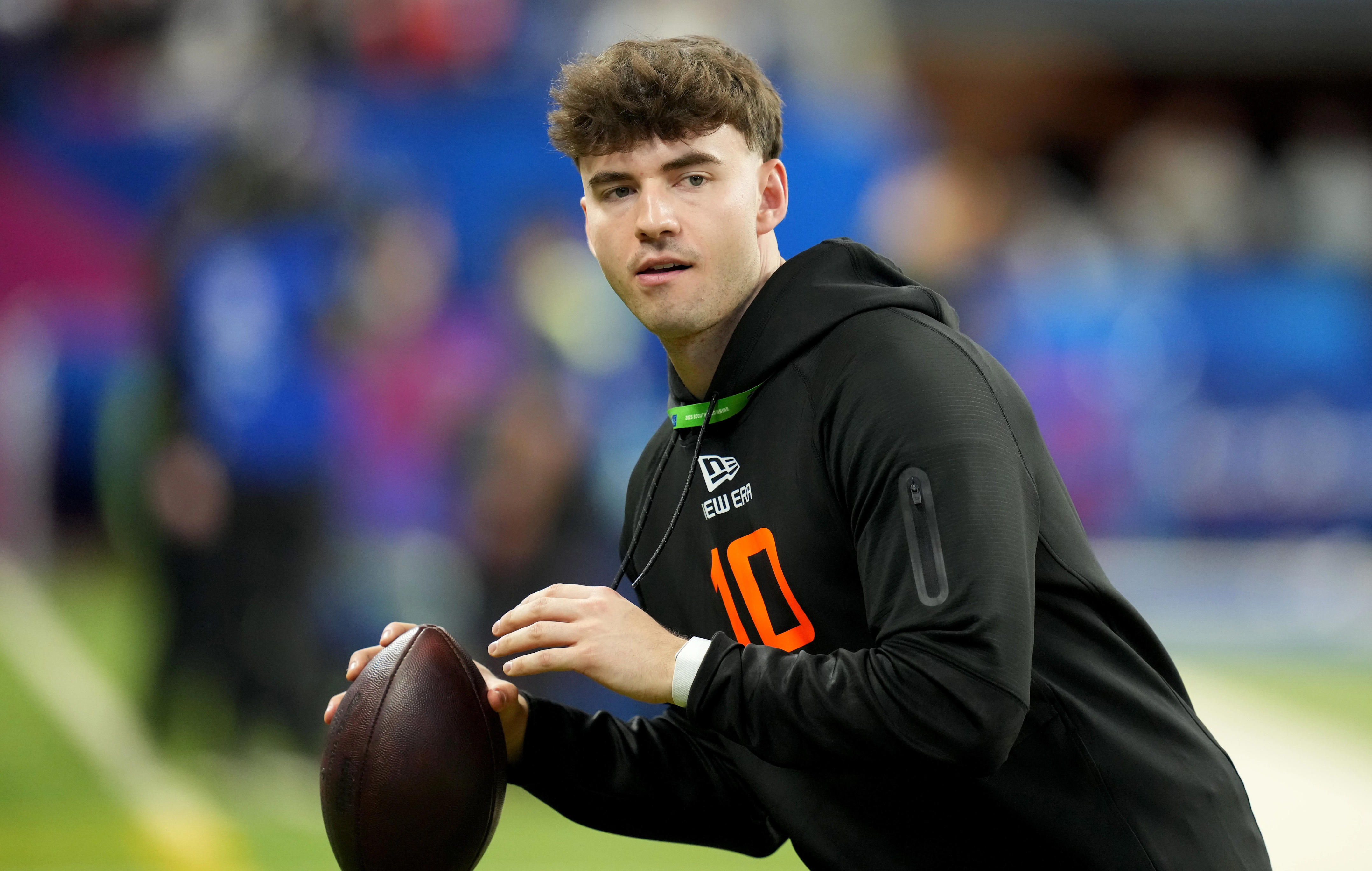 Former Florida football starting quarterback Graham Mertz signs deal ...