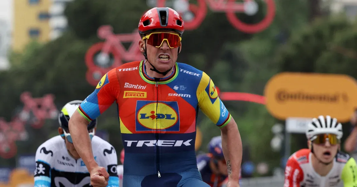 Albániából rajtolt el az idei Giro d'Italia, dán győzelem és nagy ...