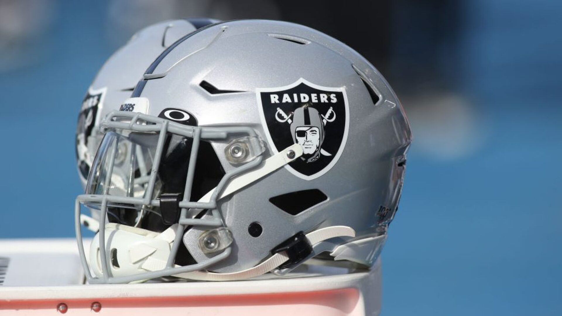 Raiders sign 15 undrafted free agents
