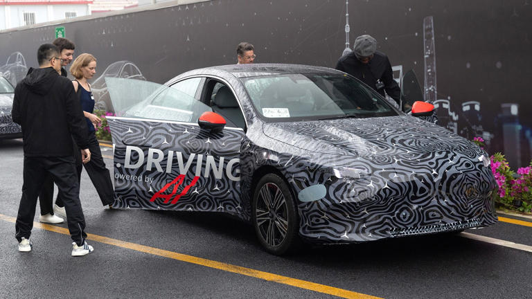 First Ride Review: Mercedes-Benz’s Drive Assist Pro Delivers Near ...