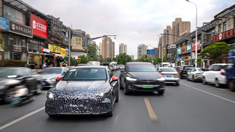 First Ride Review: Mercedes-Benz’s Drive Assist Pro Delivers Near ...