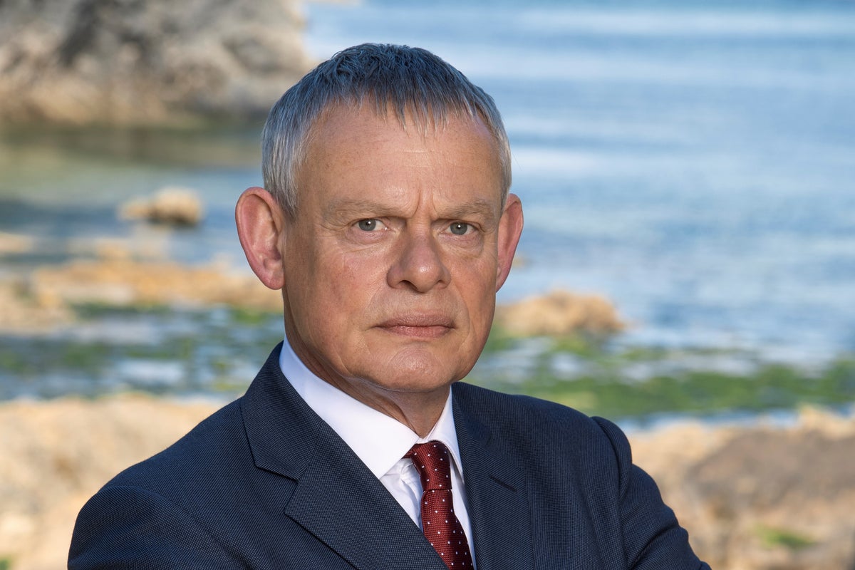 Hit UK show Doc Martin to be adapted for US with Dead Poets Society actor