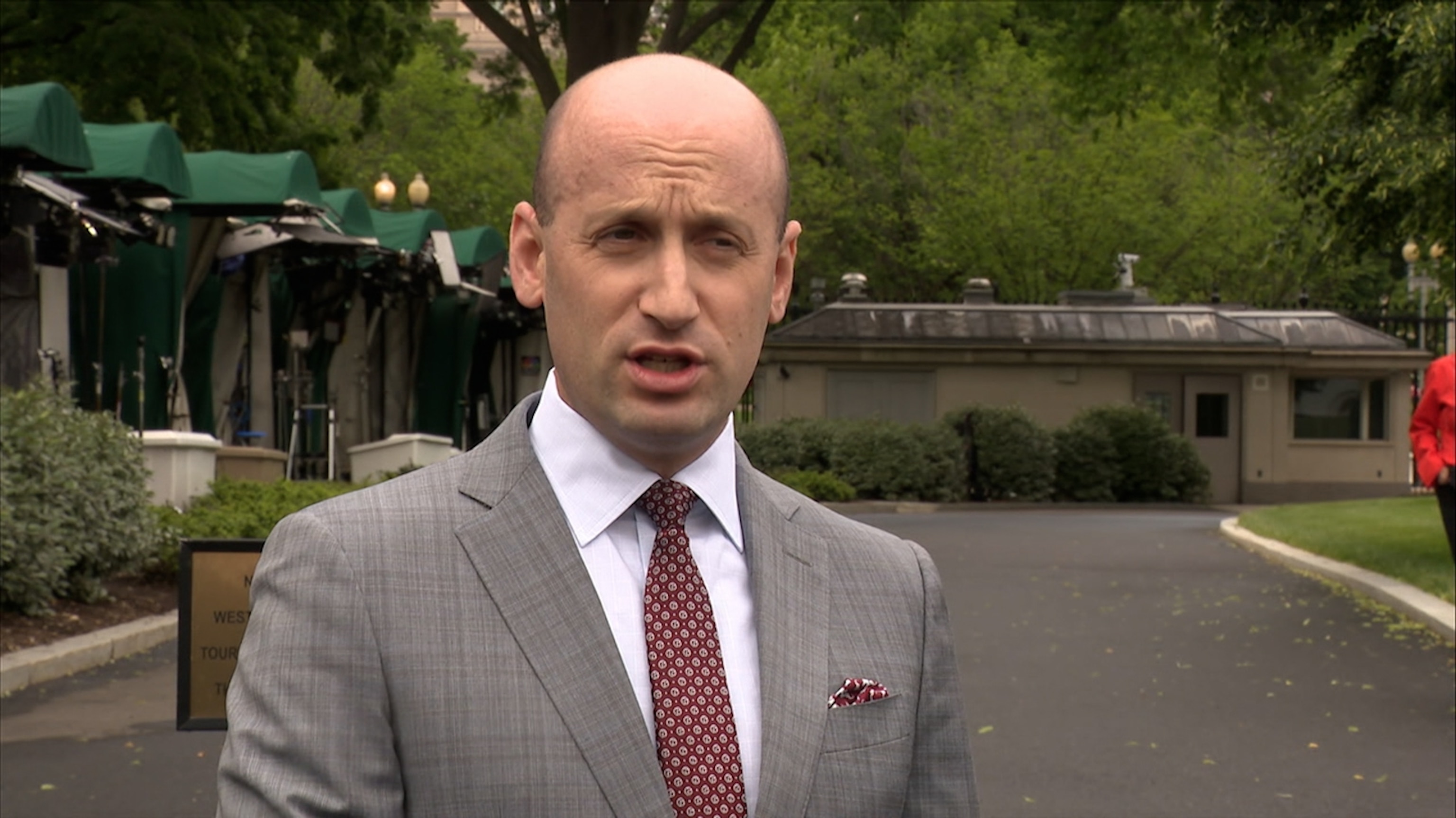 Stephen Miller says admin 'actively looking' at suspending habeas corpus