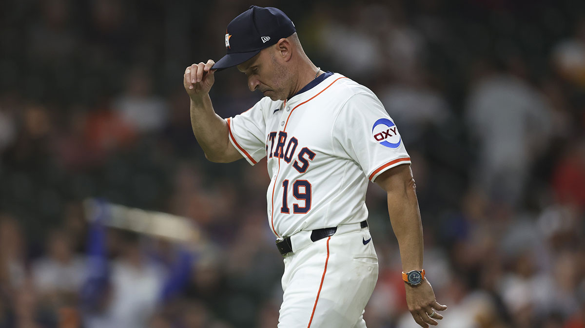 Astros place starting pitcher on IL with elbow issue