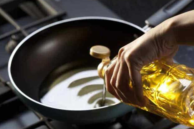 This oil is the cause of cancer, most people make this big mistake ...