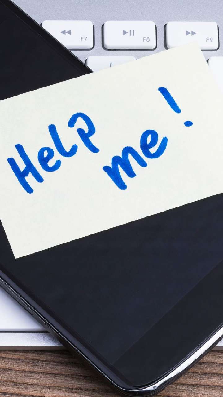 List Of Emergency Helpline Numbers To Keep Handy