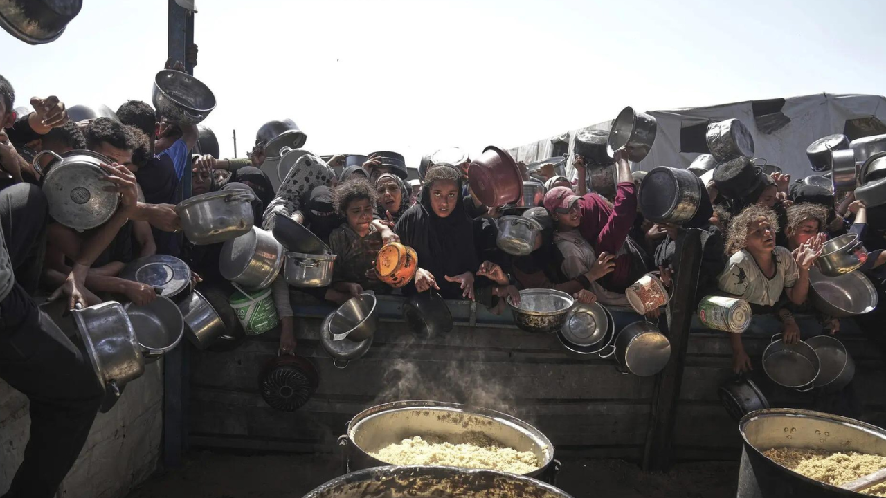 Scenes of despair: Gaza starves amid aid crisis