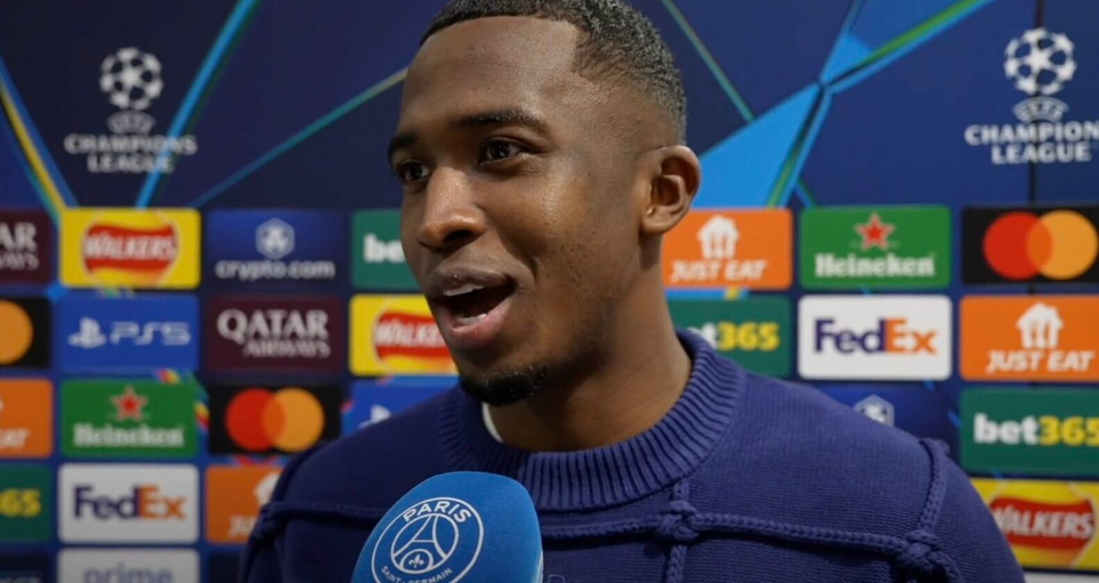 Pacho a répondu à l’offre XXL du PSG