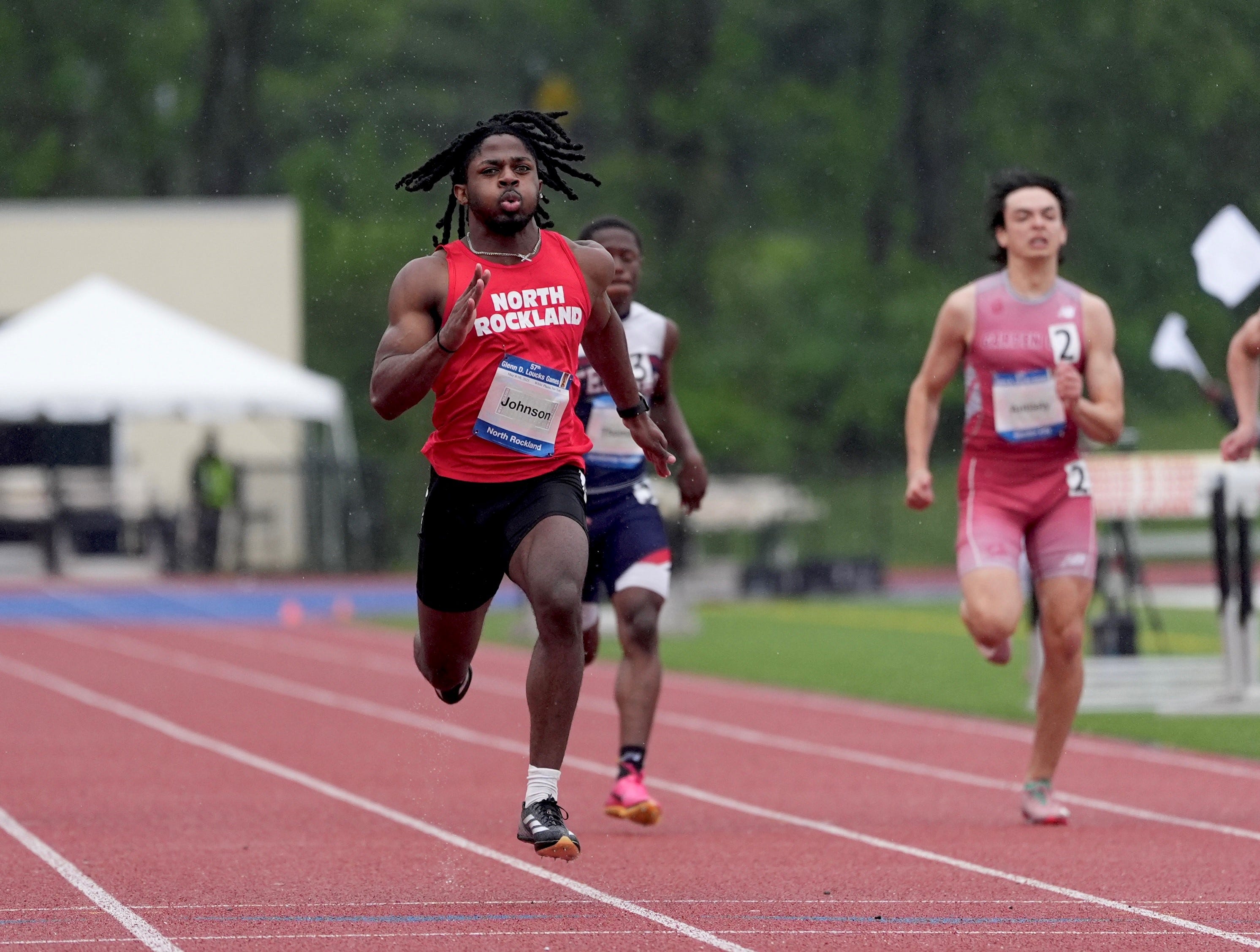 Loucks Games track and field: Weather changes Day 2 but locals still medal