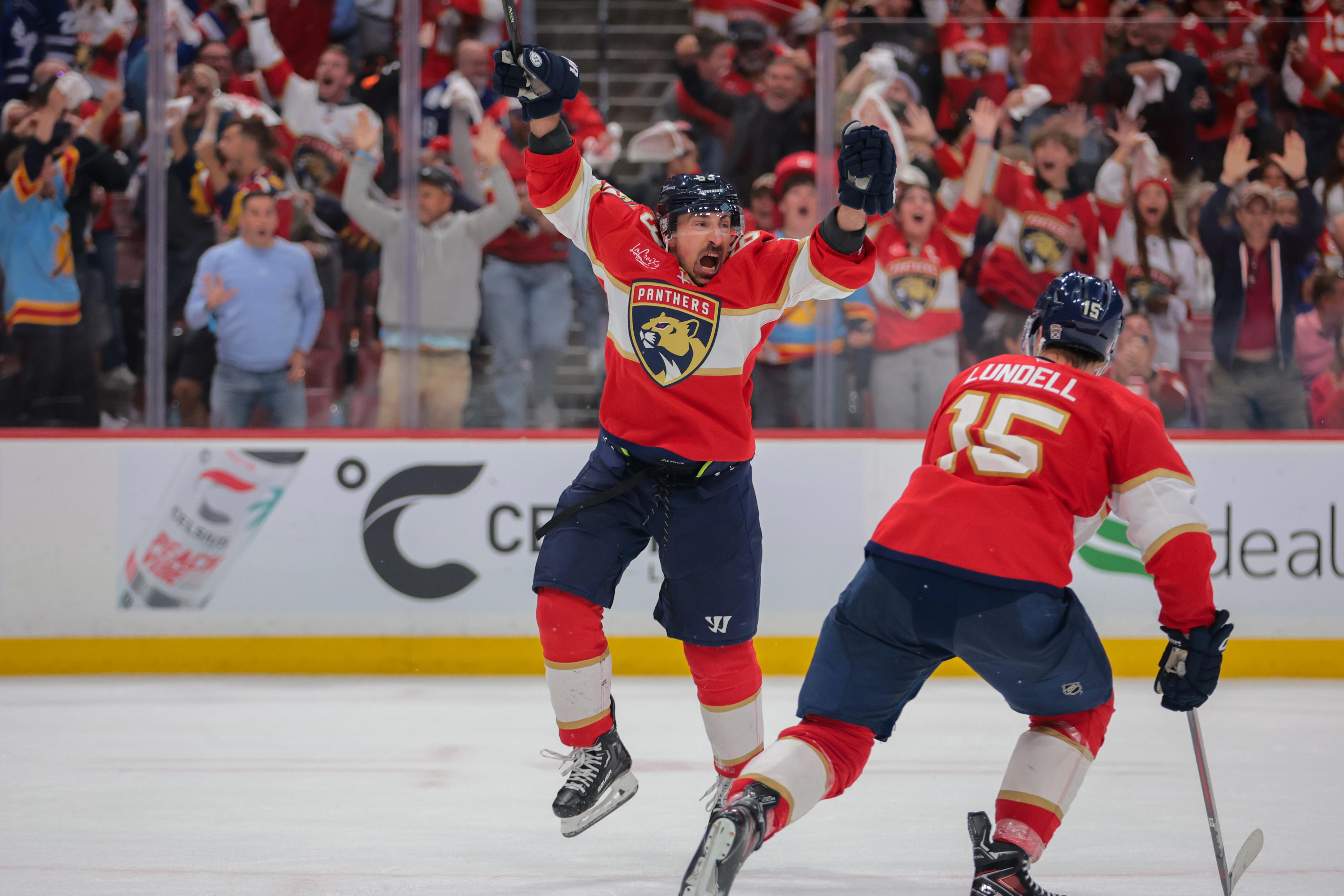 Florida Panthers top Toronto Maple Leafs in overtime to pull within 2-1 ...