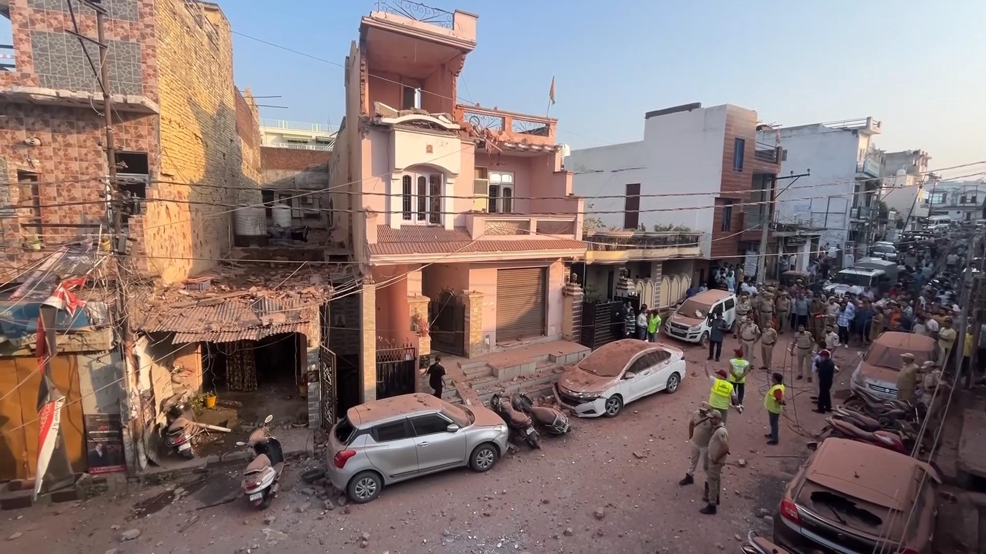 Explosions heard in India and in Indian-controlled Kashmir