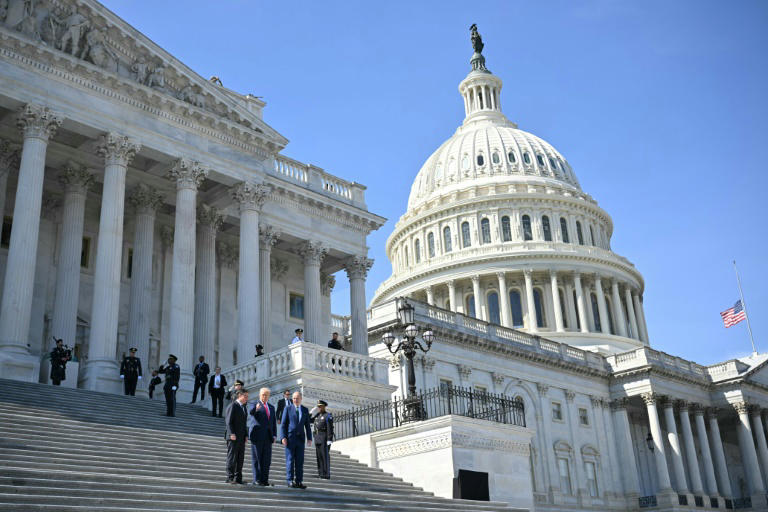 Senate advances plan to fund ICE, Border Patrol without Democratic votes