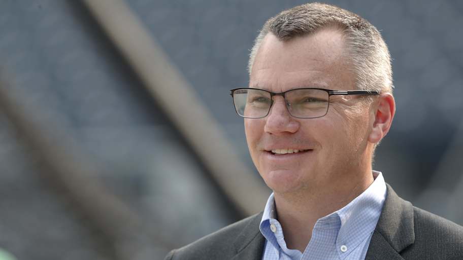 Pirates GM Explains Don Kelly Decision