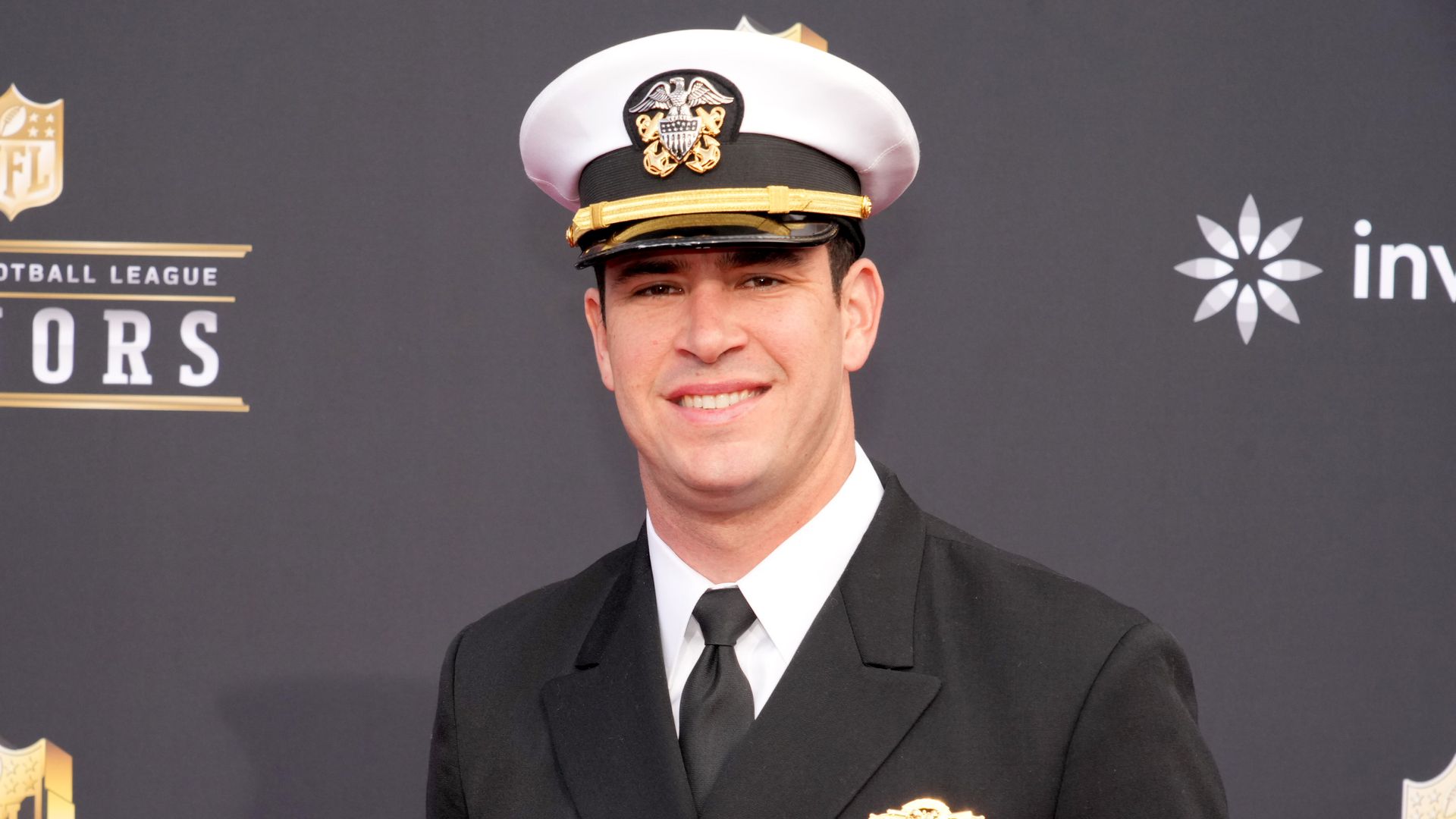 Dolphins add veteran long snapper following Blake Ferguson release