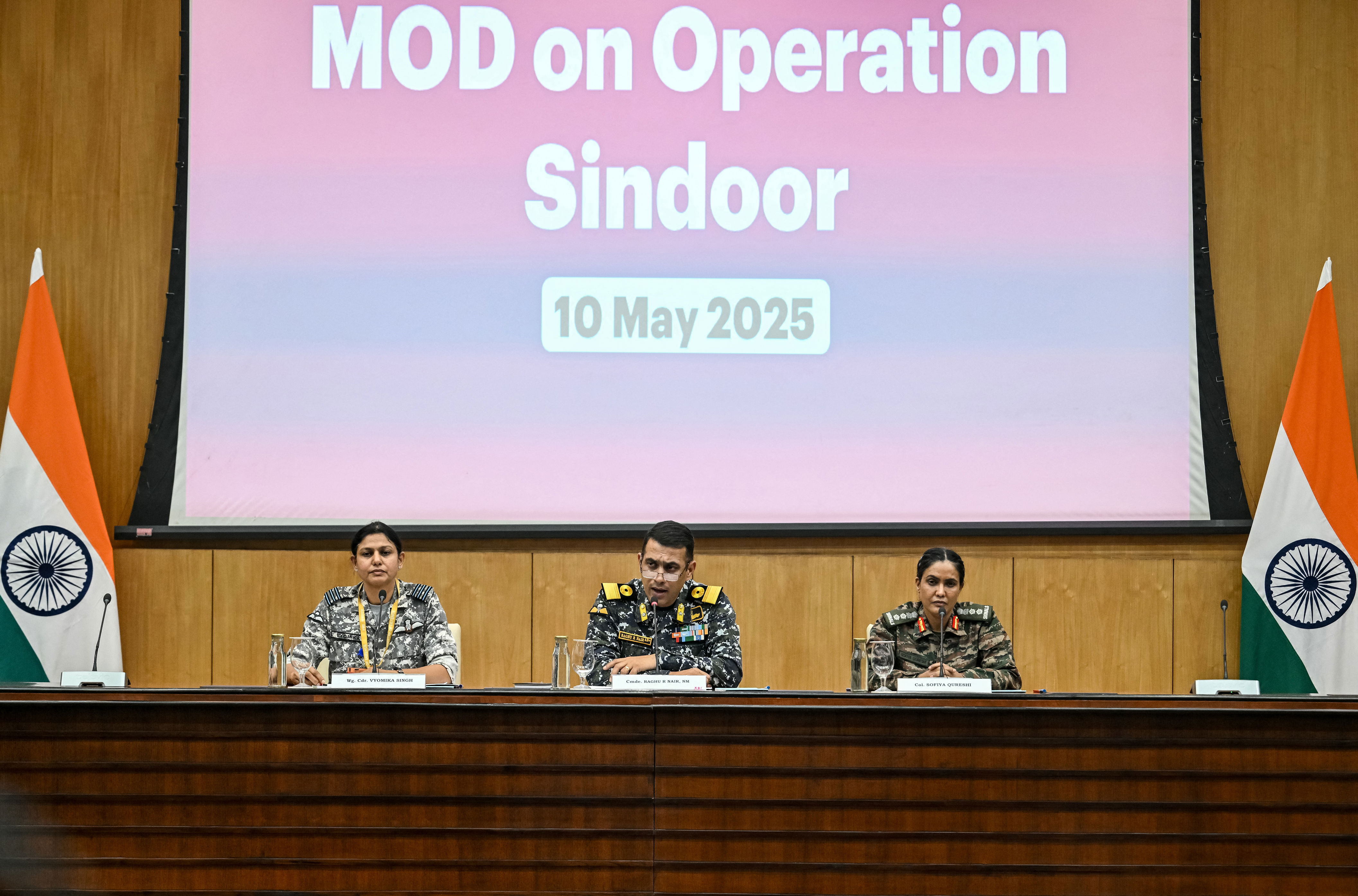 India-Pakistan latest: Trump vows to resolve Kashmir dispute after ...