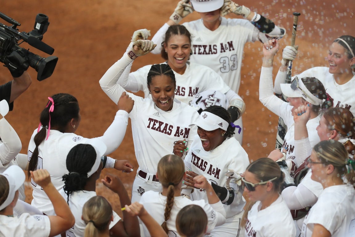 Epic photos from the 2025 SEC college women's softball tournament