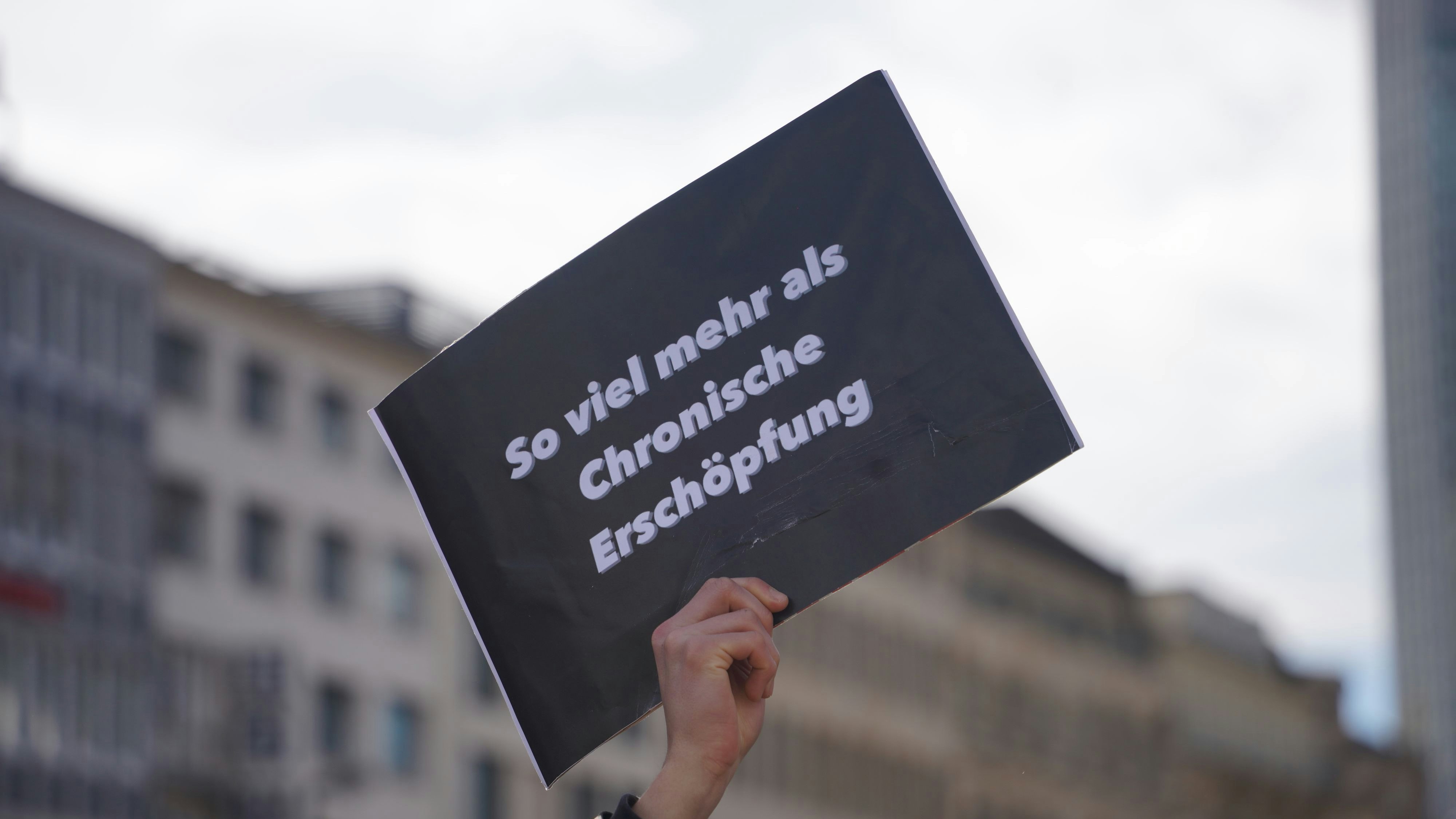 ME/CFS – Betroffene fallen um Sozialleistungen um