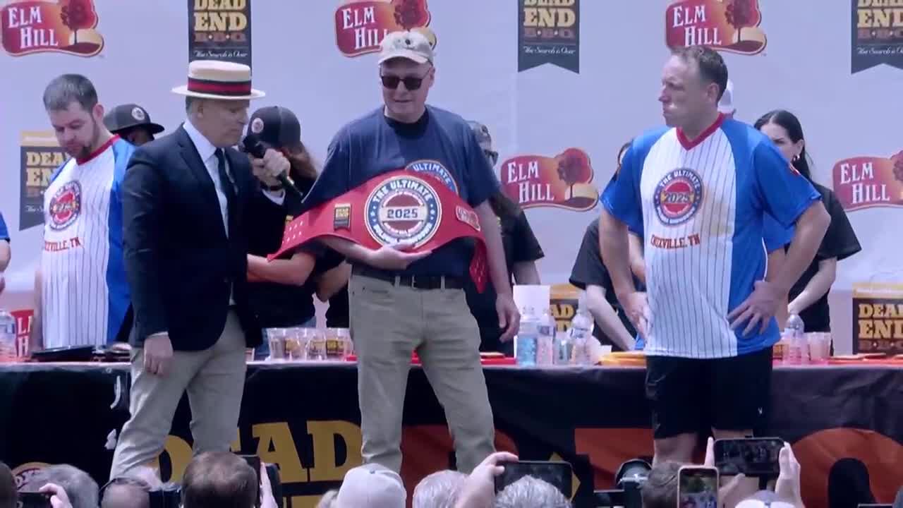 Champion eater Joey Chestnut sets new record in 2025 Ultimate Bologna ...