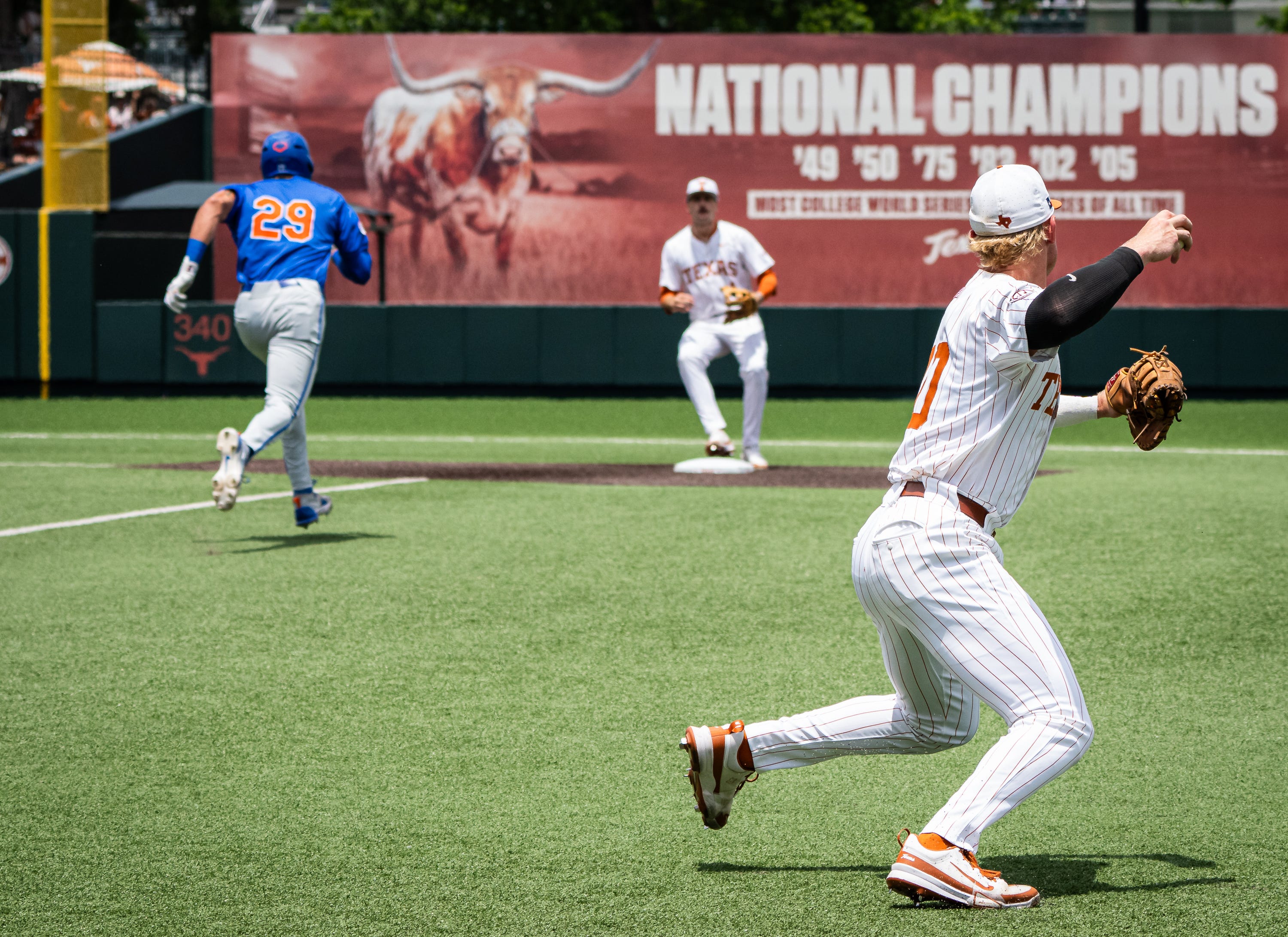 Texas baseball vs Florida game score: Replay, highlights as Longhorns ...
