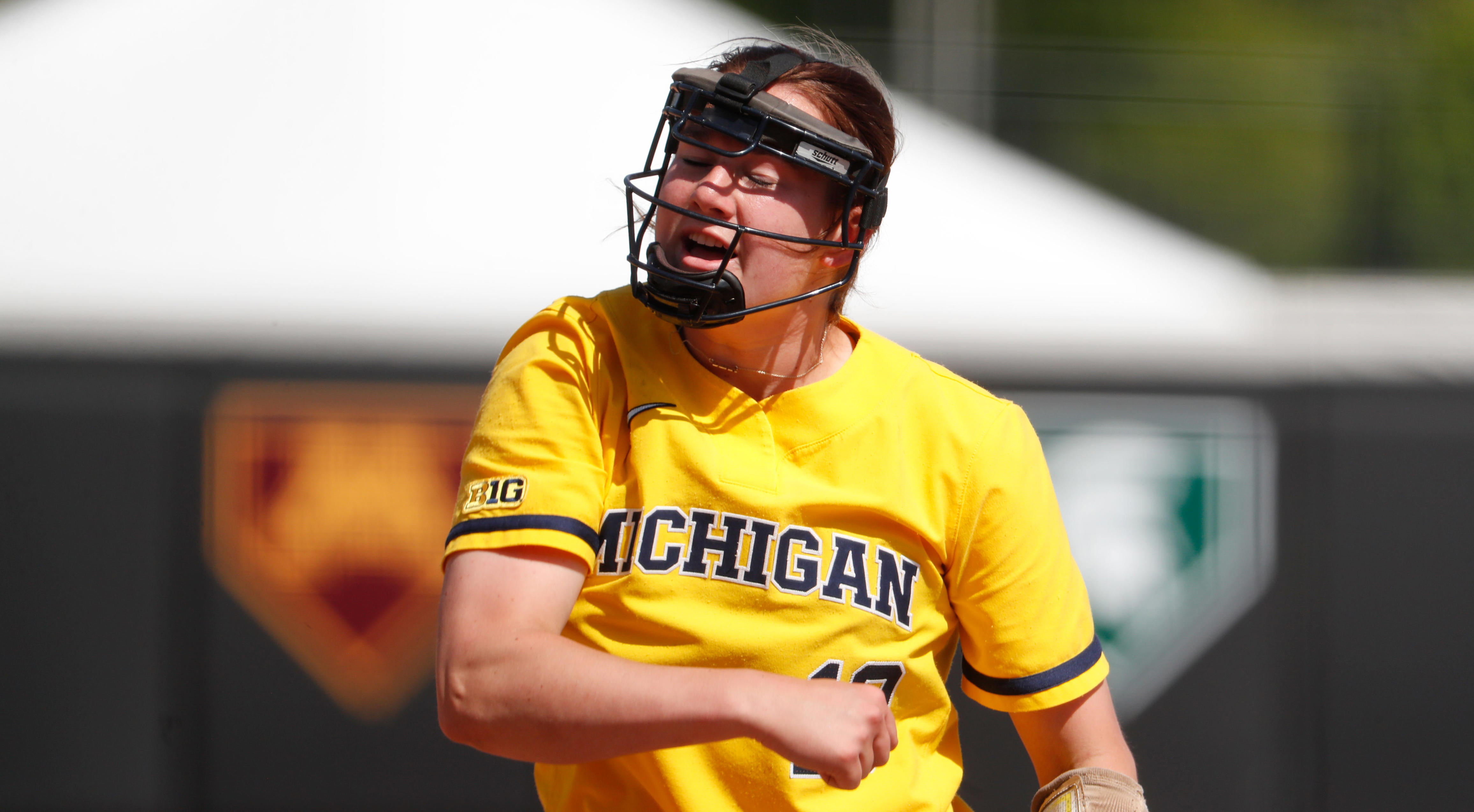 Michigan vs UCLA softball final score: Highlights from Wolverines' 12th ...