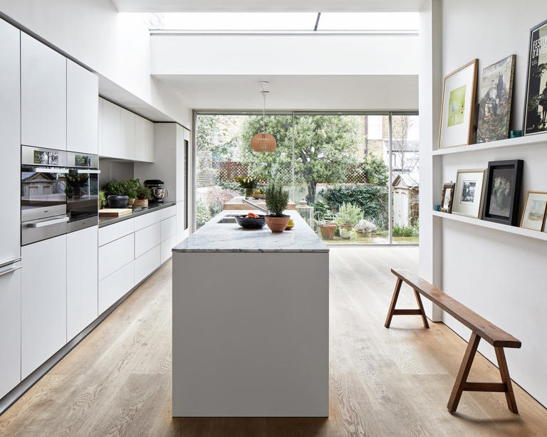 Sarah Paulson’s tiny white kitchen is a masterclass in small-space ...