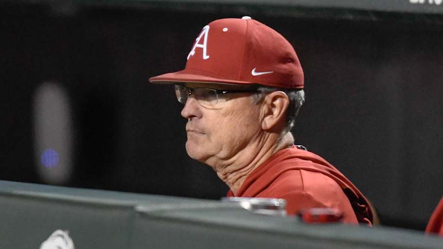 Arkansas suffers first run-rule loss against LSU; drops key series