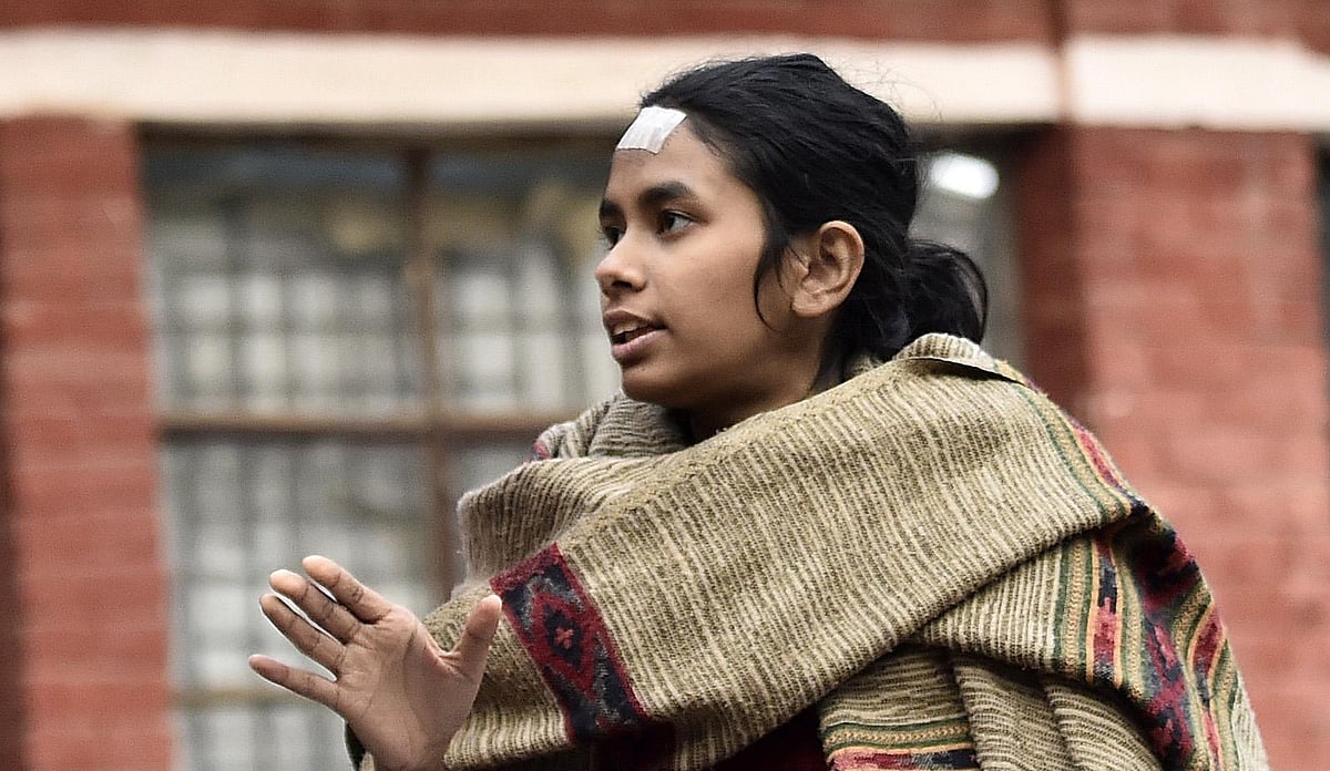 Student groups in Delhi mobilise support for stranded Malayalis amid ...