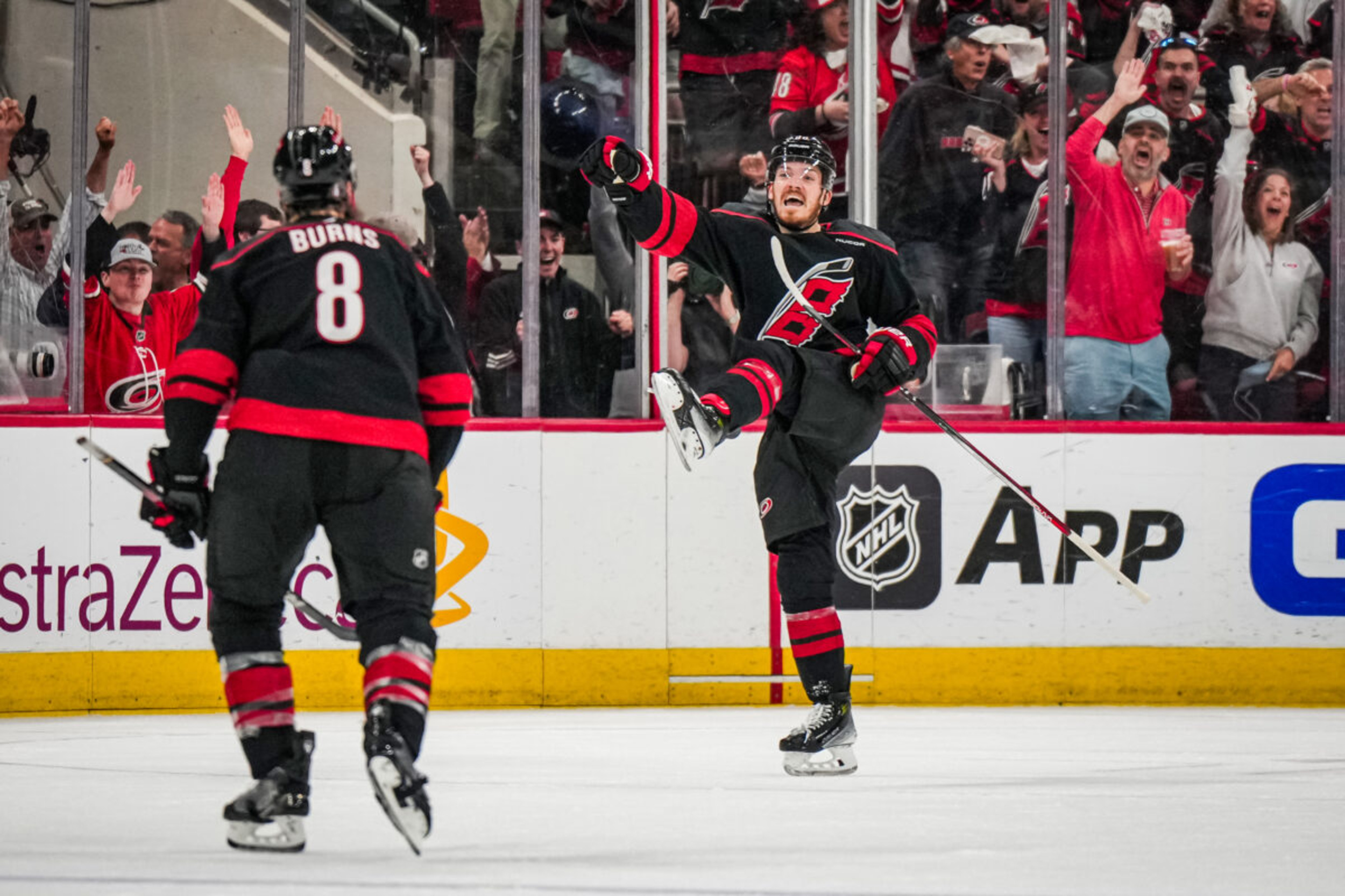 Hurricanes Shut Out Capitals 4-0 to Take a 2-1 Series Lead