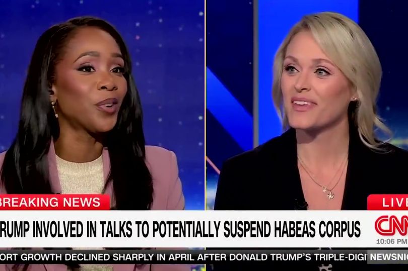 CNN host 'struggles' to report bombshell 'breaking news' about Donald Trump