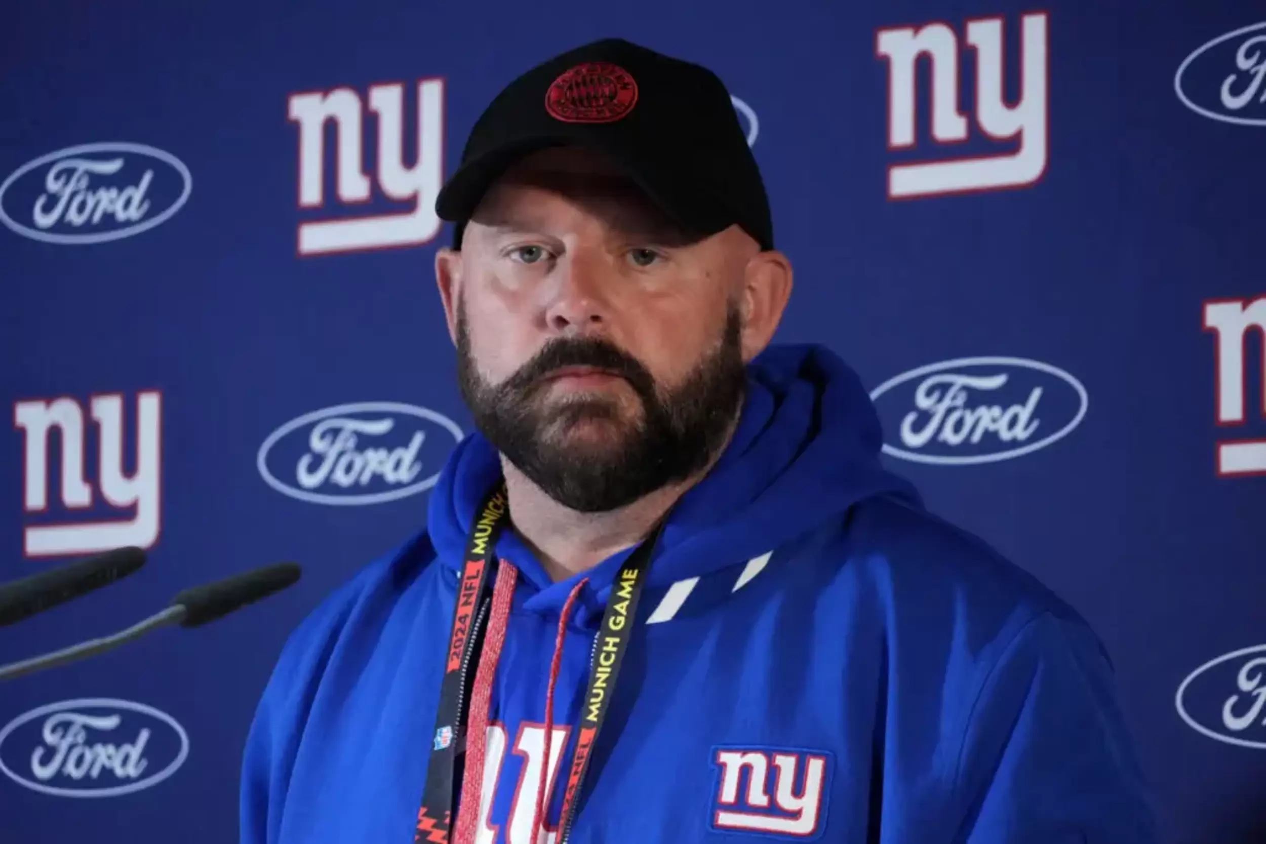 Report: Giants' new edge-rusher suffers pec injury