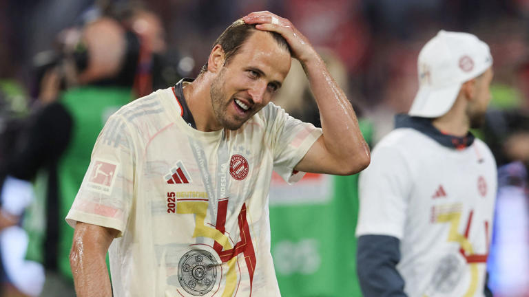 VIDEO: Harry Kane gets drenched! Bayern Munich striker doused in beer ...