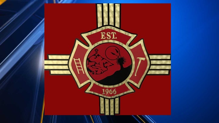 1 person airlifted after semitruck rolls over in New Mexico