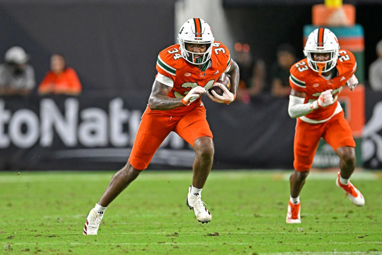 Miami linebacker Adarius Hayes injured in car crash that left two ...