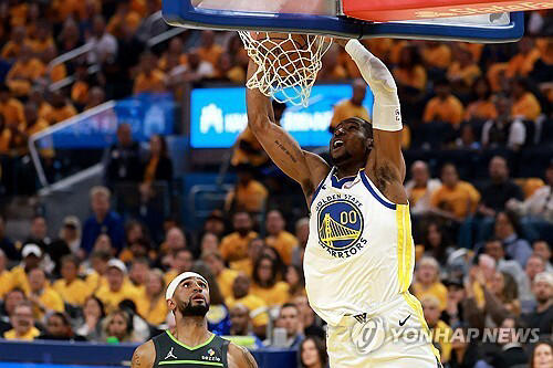 [NBA PO] ‘완벽하게 살아났다!’ 4쿼터 역전패 GSW, 패배에도 빛난 쿠밍가의 30점 활약
