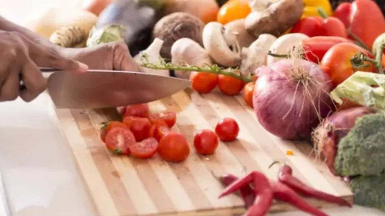 Human Kibble Is Trending—But How Nutritious Is It?