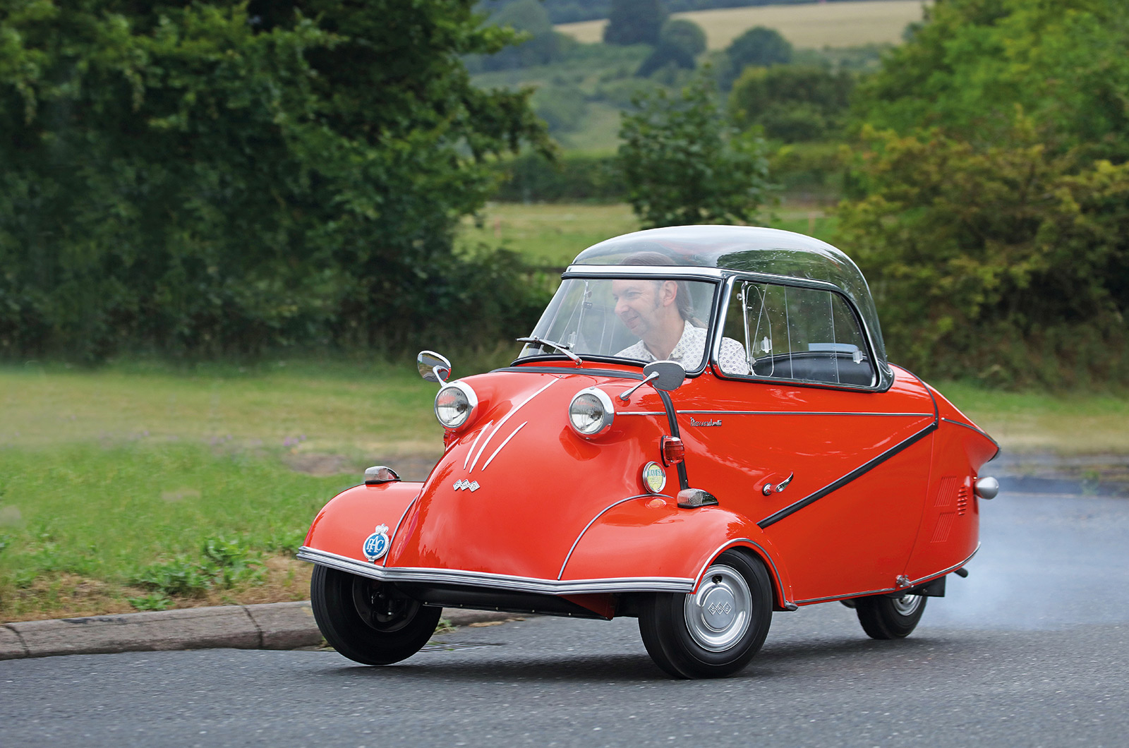The mysterious world of the three-wheeled car