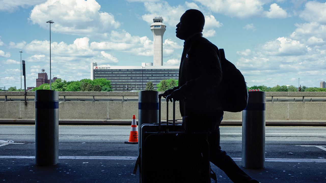 Florida's busiest airport turns away all flights as air traffic ...