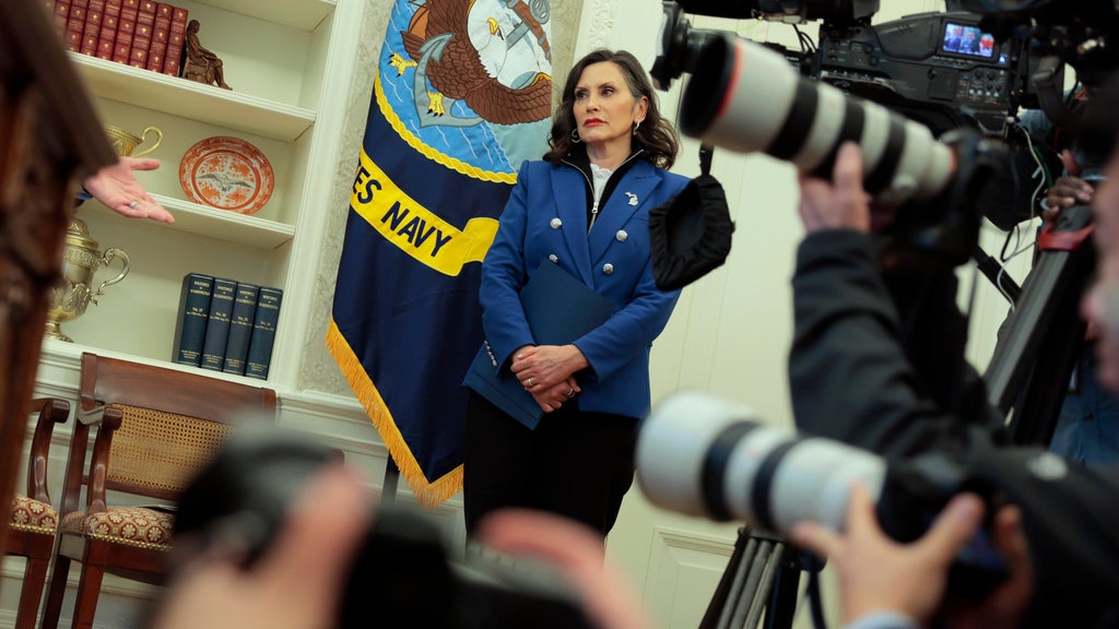 Gov. Whitmer addresses viral White House photo during Henry Ford ...