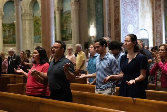 At Sunday Mass in New York, Americans celebrate their new pope