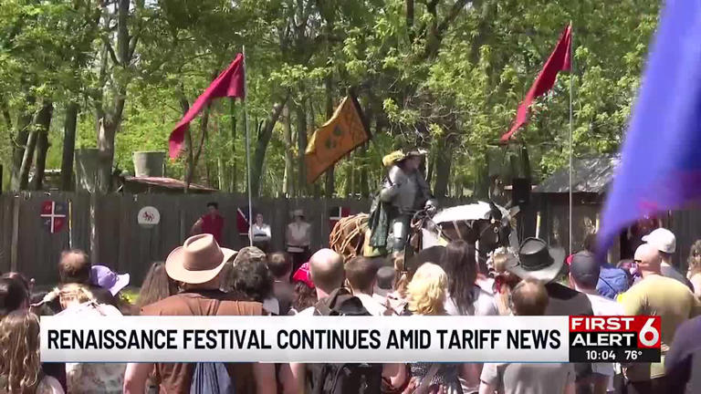 Thousands flock to Bellevue Berry Farm for annual Renaissance Festival ...