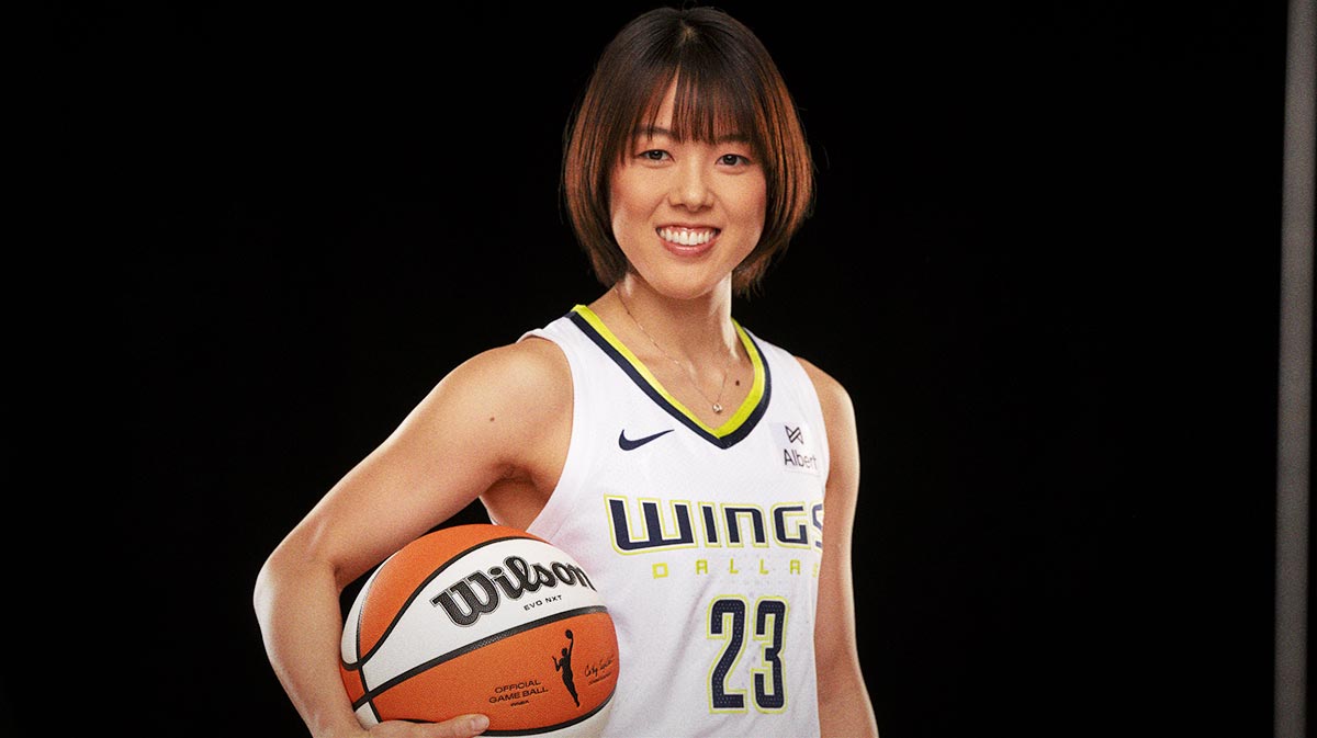 Mai Yamamoto scores on teammates in WNBA-Japan basketball crossover
