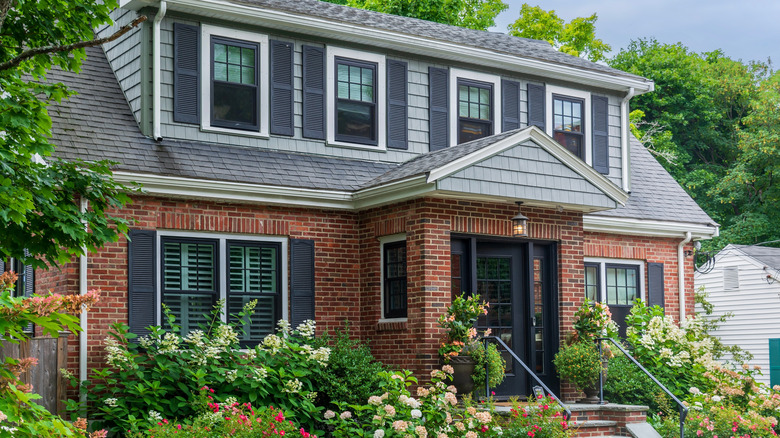 The DIY Solution For Cleaning Exterior Brick Before Painting