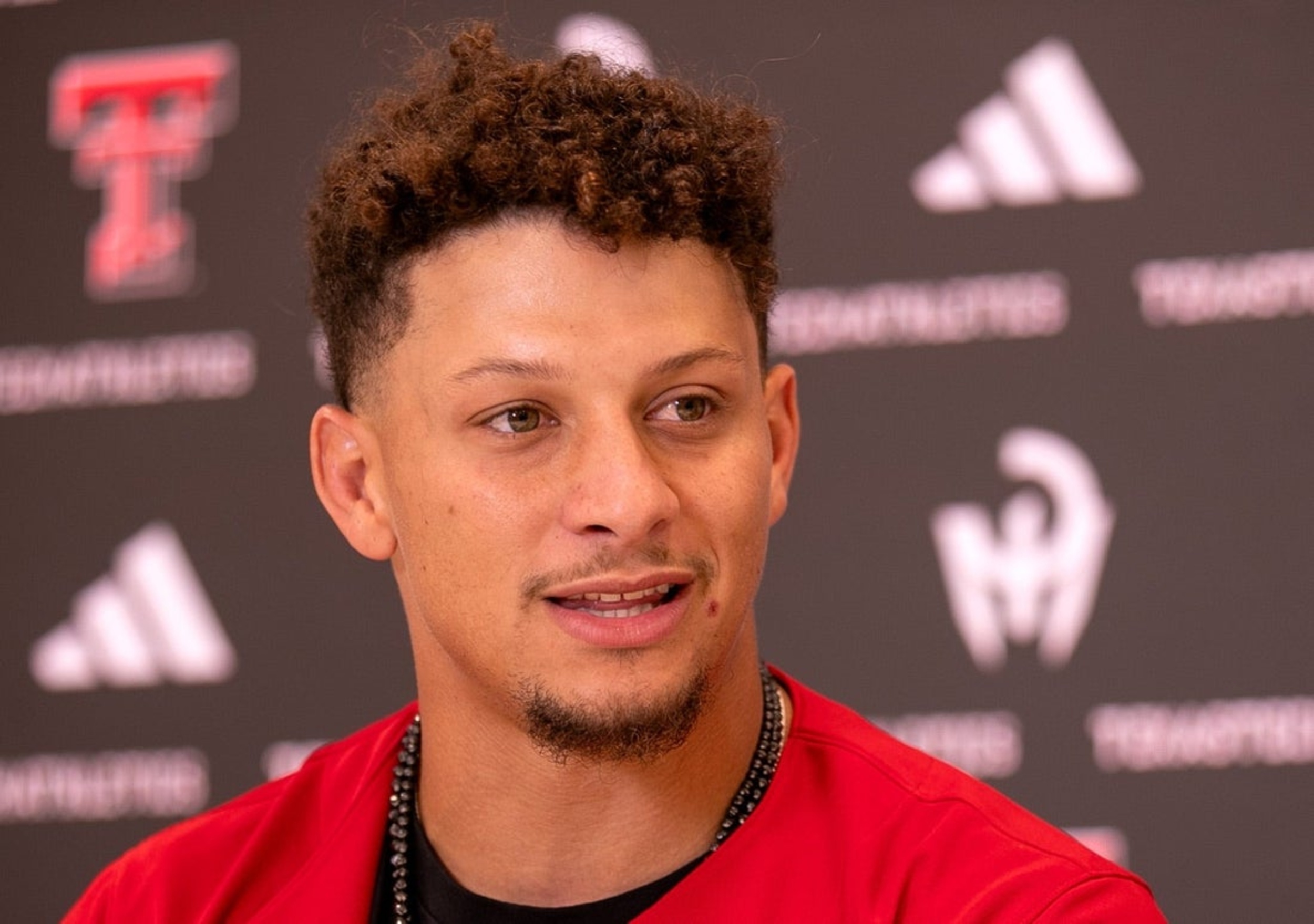 Patrick Mahomes enters high school HOF, partners with Texas schools